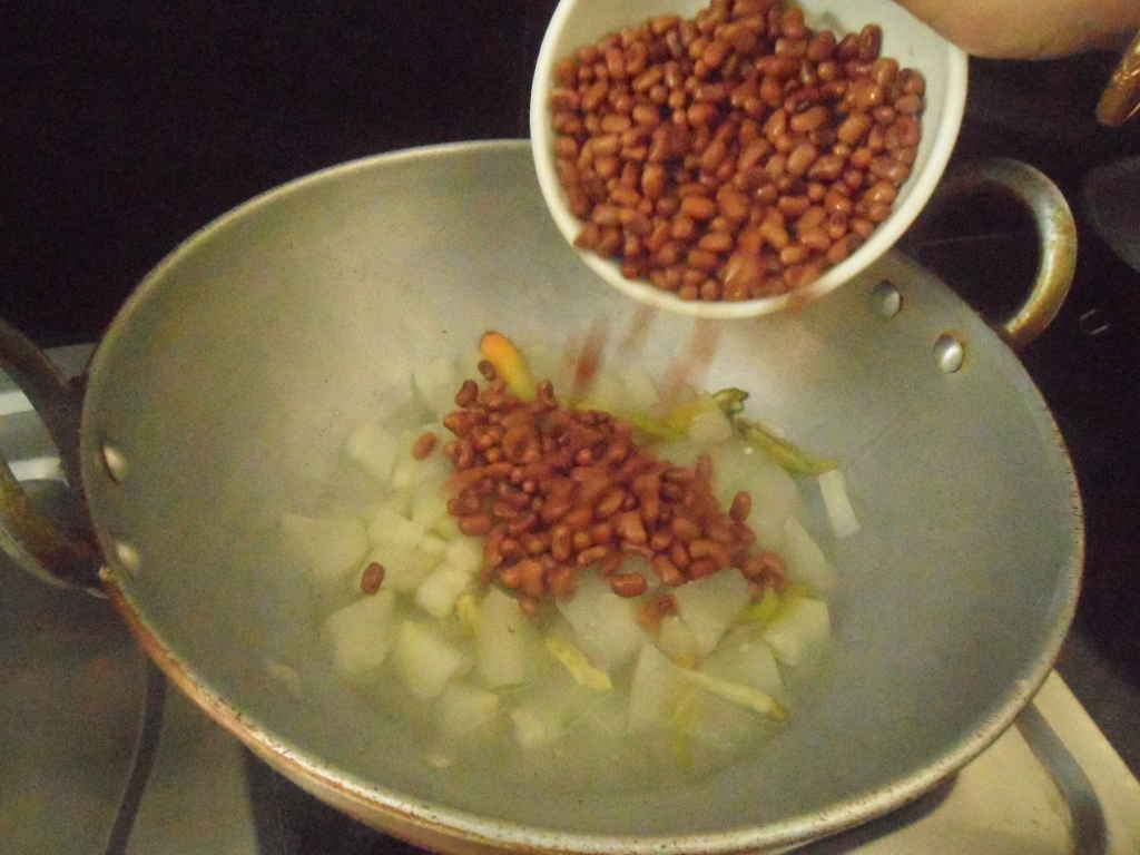 OLAN – KERALA SADHYA RECIPE – BLACK EYED BEANS WITH WHITE PUMPKIN AND ...