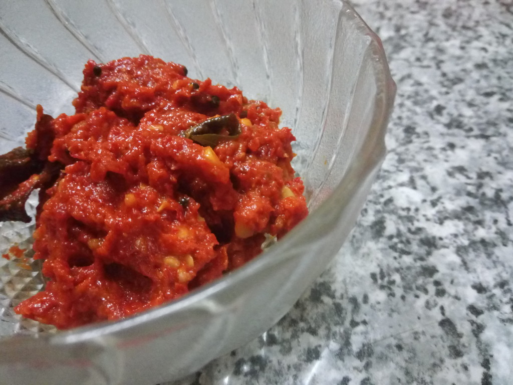 PANDU MIRAPAKAYA PACHADI – RIPE RED CHILLI PICKLE WITH TAMARIND ...
